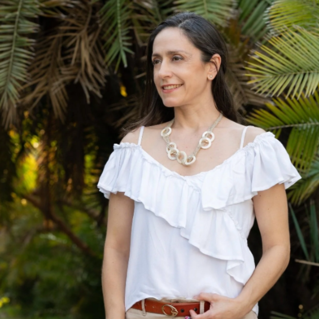 Karla Delgado *English and Español – Hale Pule Ayurveda and Yoga